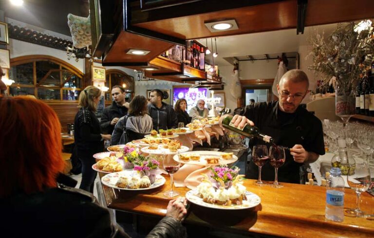 Eating out in Spain - From Tapas to Restaurant Dining